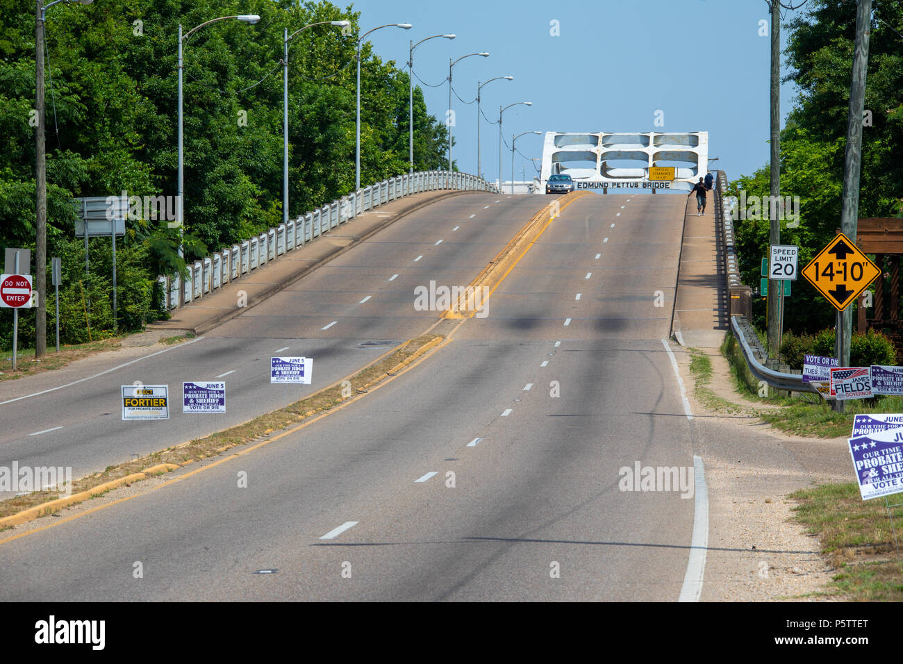 Edmund Pettus Bridge, Selma, Alabama, USA Stock Photo - Alamy