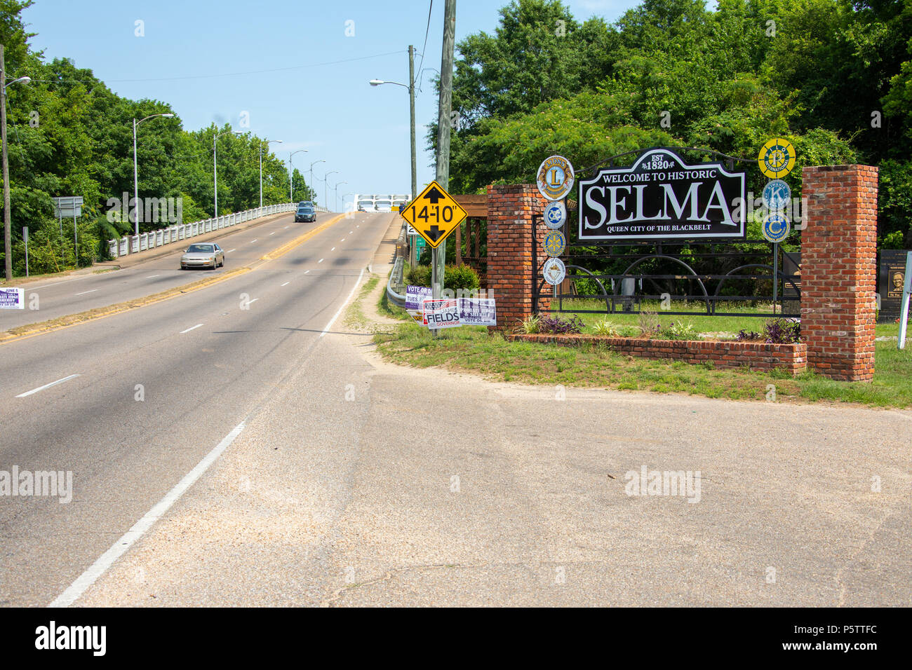 Edmund Pettus Bridge, Selma, Alabama, USA Stock Photo - Alamy