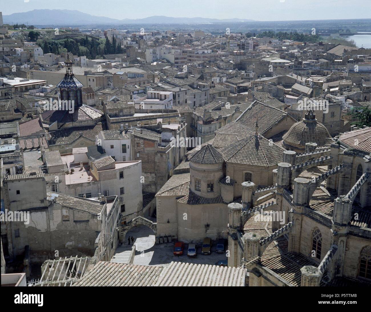 VISTA AEREA DEL CASCO ANTIGUO JUNTO A A LA CATEDRAL. Location: EXTERIOR ...