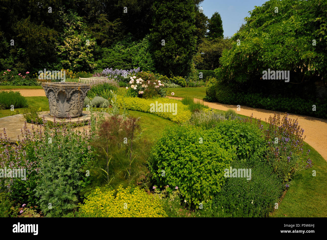 Scotney Castle, Kent National trust Stock Photo - Alamy