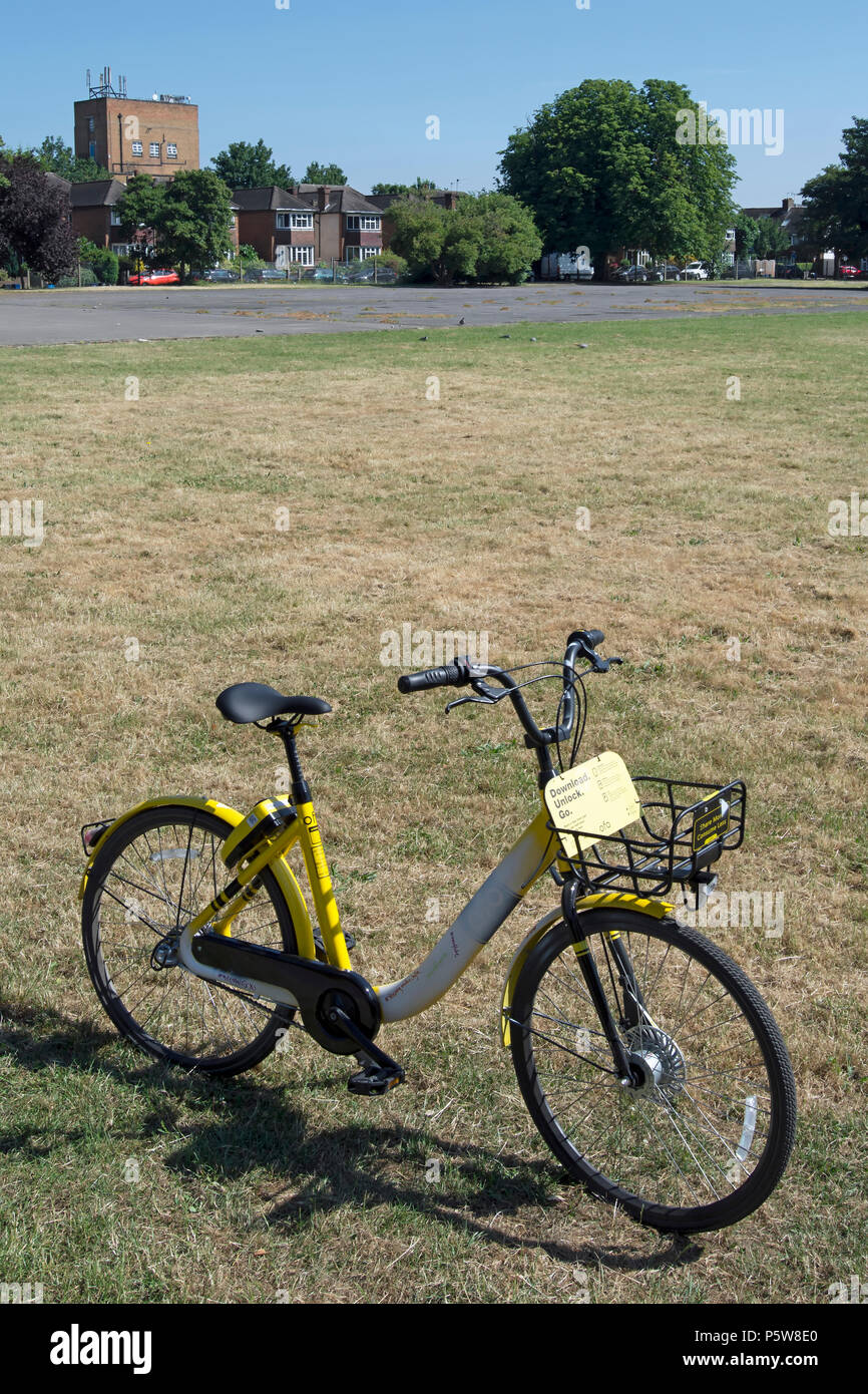 Dockless cycle hire england hi-res stock photography and images - Alamy
