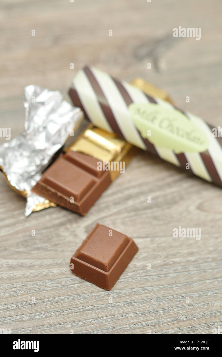Unwrap foil candy hi-res stock photography and images - Alamy