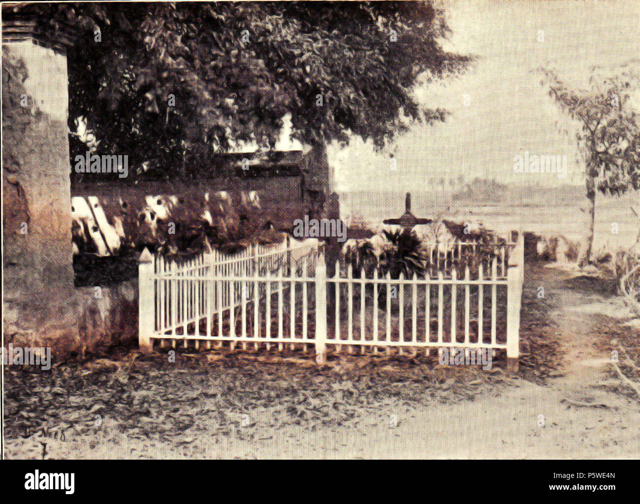 N/A. English: Graven van Van Ham en Musquetier op Lombok . 1894. J.P ...