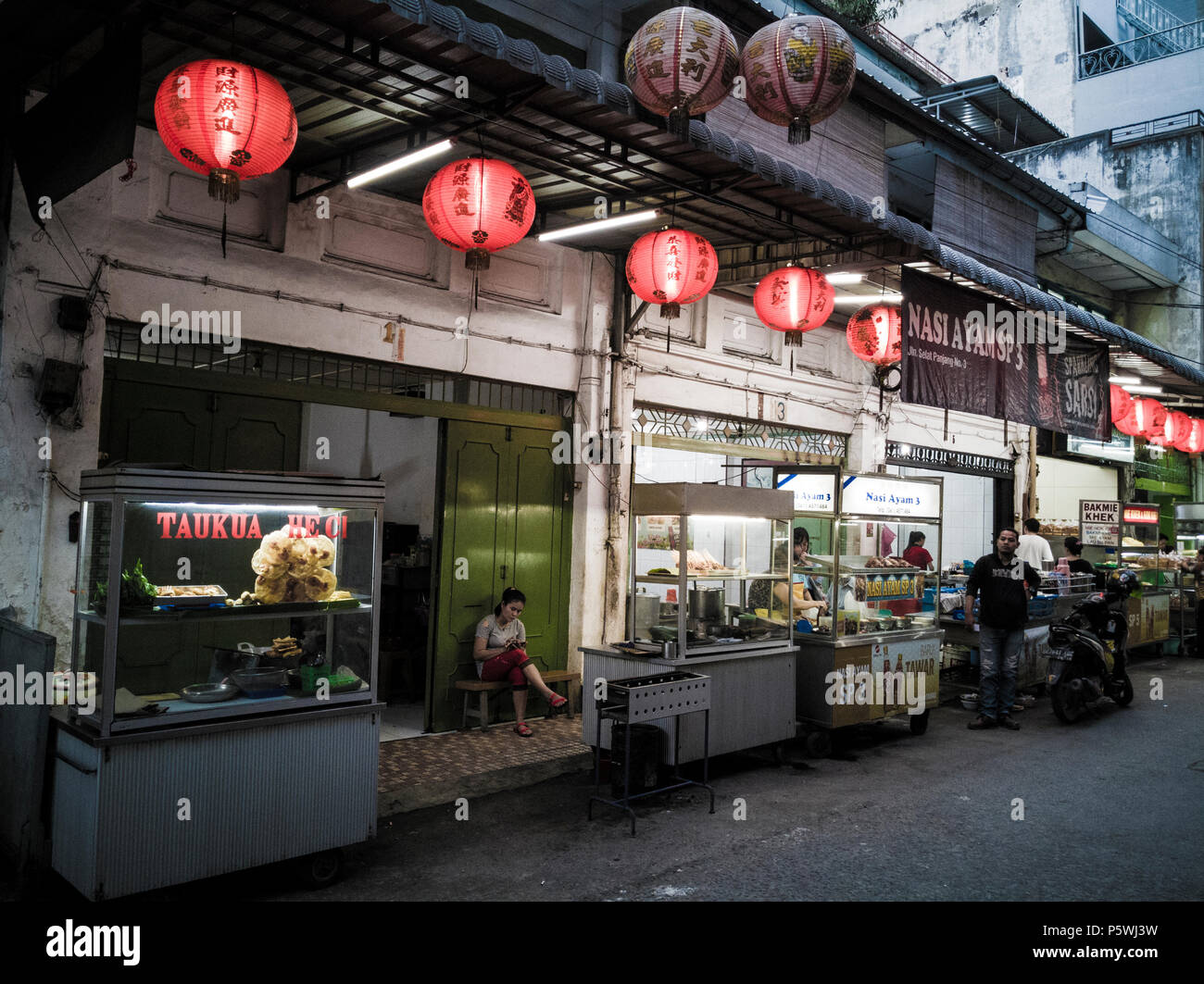 Chinese food stalls and restaurants in Medan, Indonesia Stock Photo - Alamy