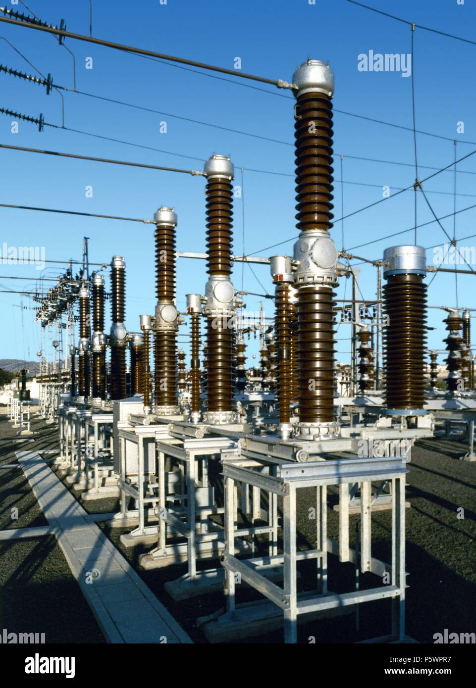 CENTRAL ELECTRICA DE DISTRIBUCION. Location: EXTERIOR, BENIDORM ...