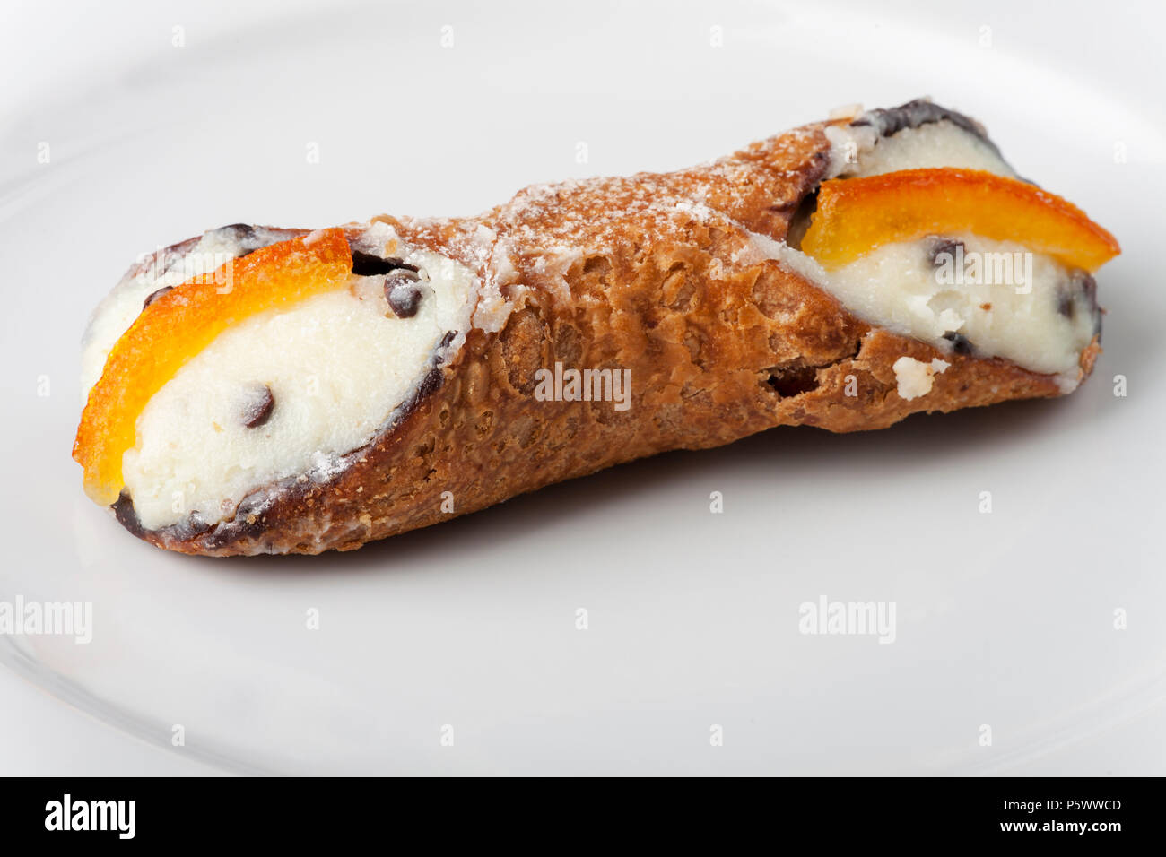 Cream cannolo sicily hi-res stock photography and images - Alamy
