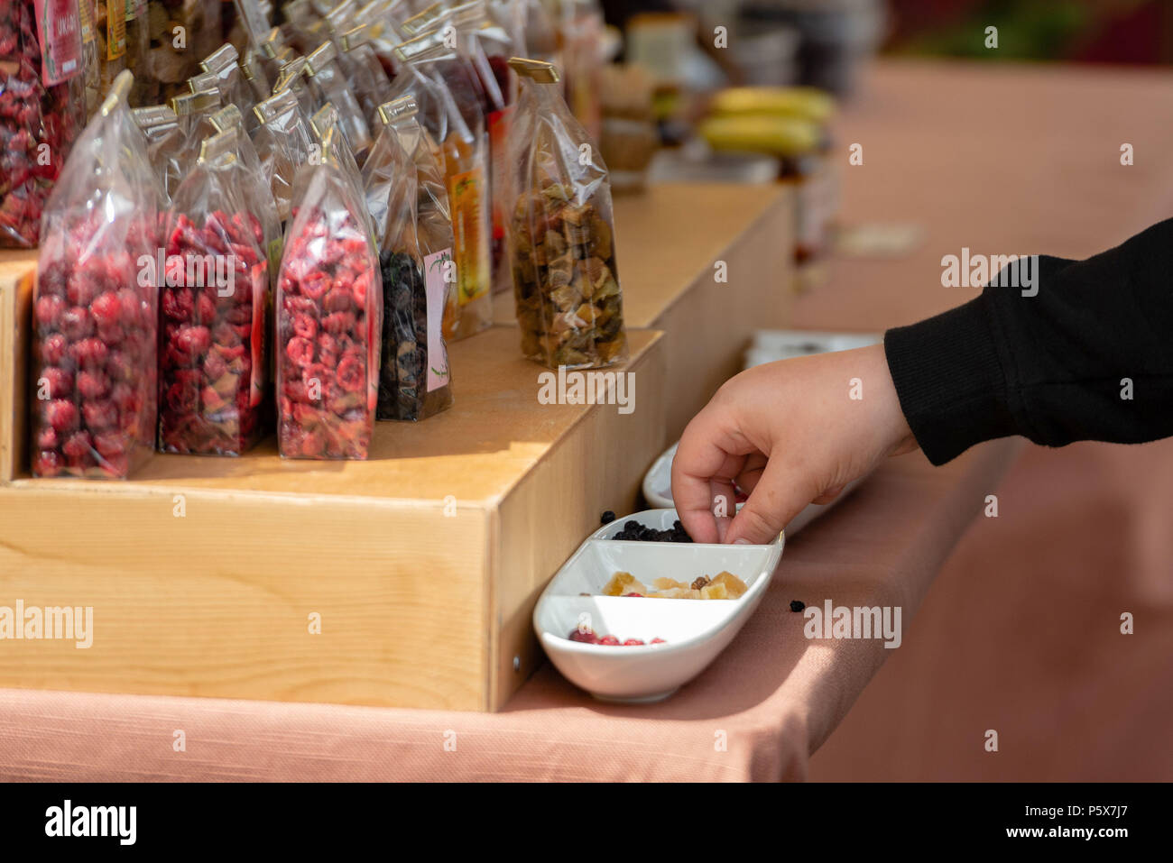 Candy samples hi-res stock photography and images - Alamy