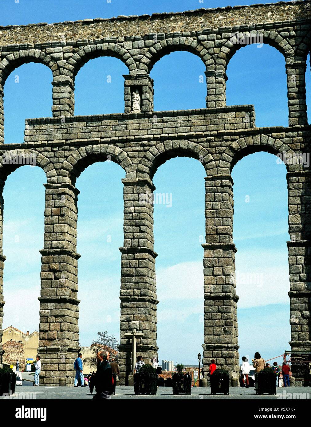ACUEDUCTO ROMANO DE SEGOVIA - SIGLO I. Location: ACUEDUCTO Stock Photo - Alamy