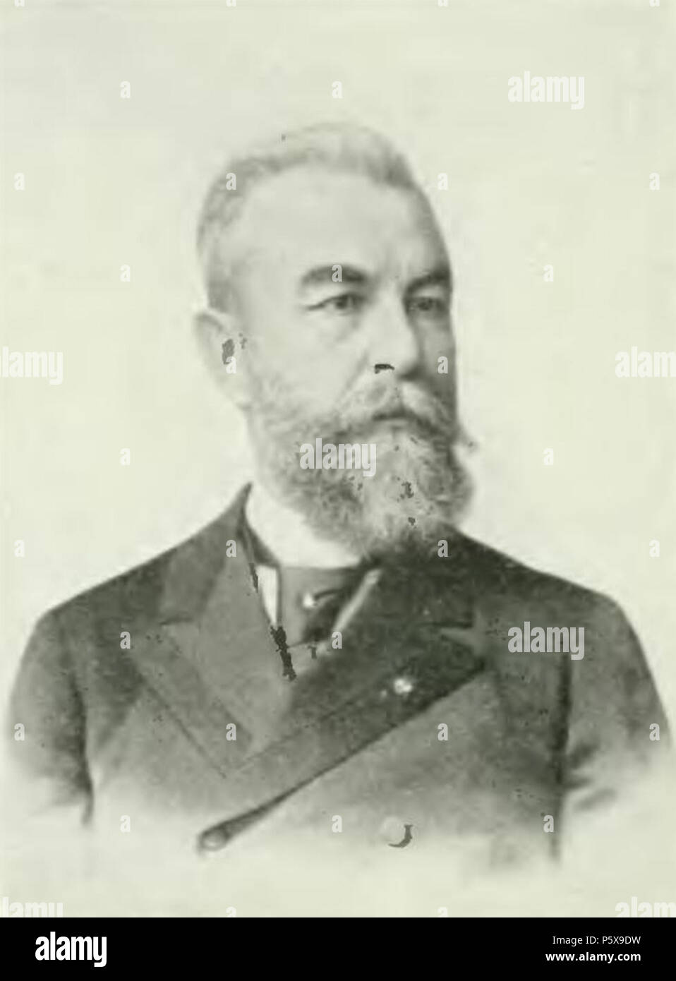 N/A. English: ore Simi, político y primer ministro de Serbia. before ...