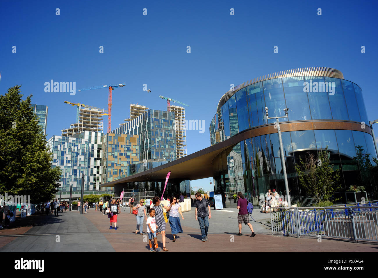 Gateway Pavilion on Peninsular Square, Greenwich Peninsula, London ...
