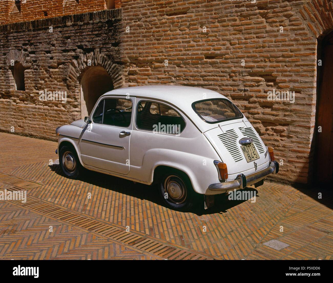 Los años setenta hi-res stock photography and images - Alamy