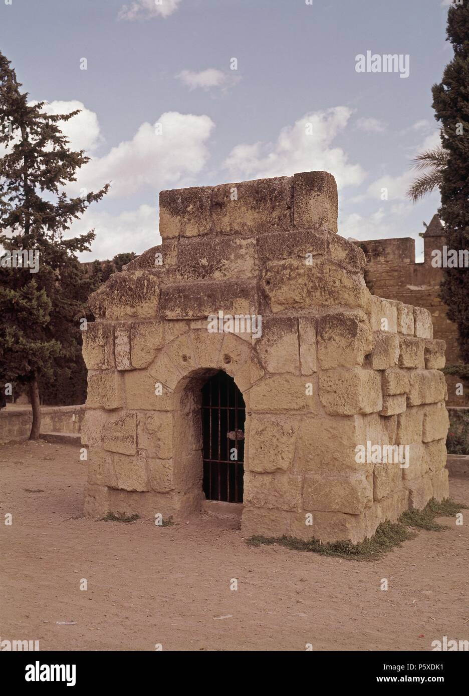 Tumba romana hi-res stock photography and images - Alamy