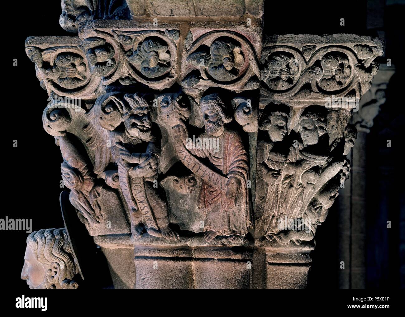 PORTICO DE LA GLORIA - CAPITEL FIGURADO- TENTACIONES DE JESUS EN EL ...