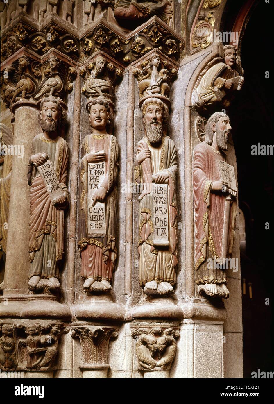 PORTICO DEL PARAISO-DETALLE DE LAS JAMBAS POLICROMADAS-ESCULTURA ...