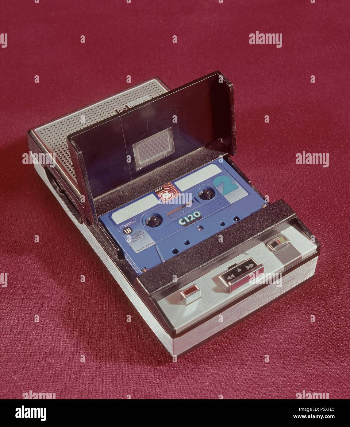 Magnetofon hi-res stock photography and images - Alamy