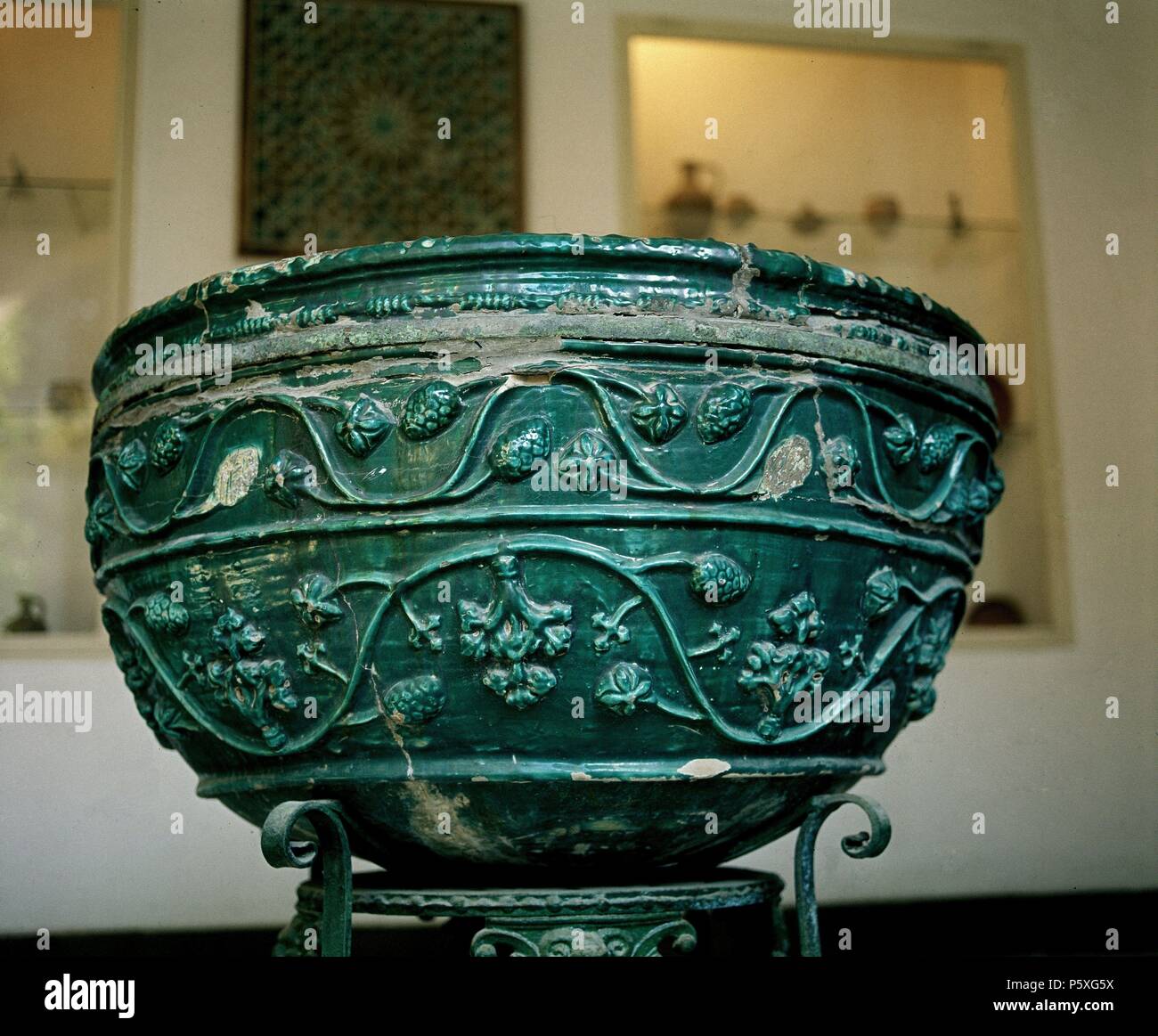 Pila bautismal hi-res stock photography and images - Alamy