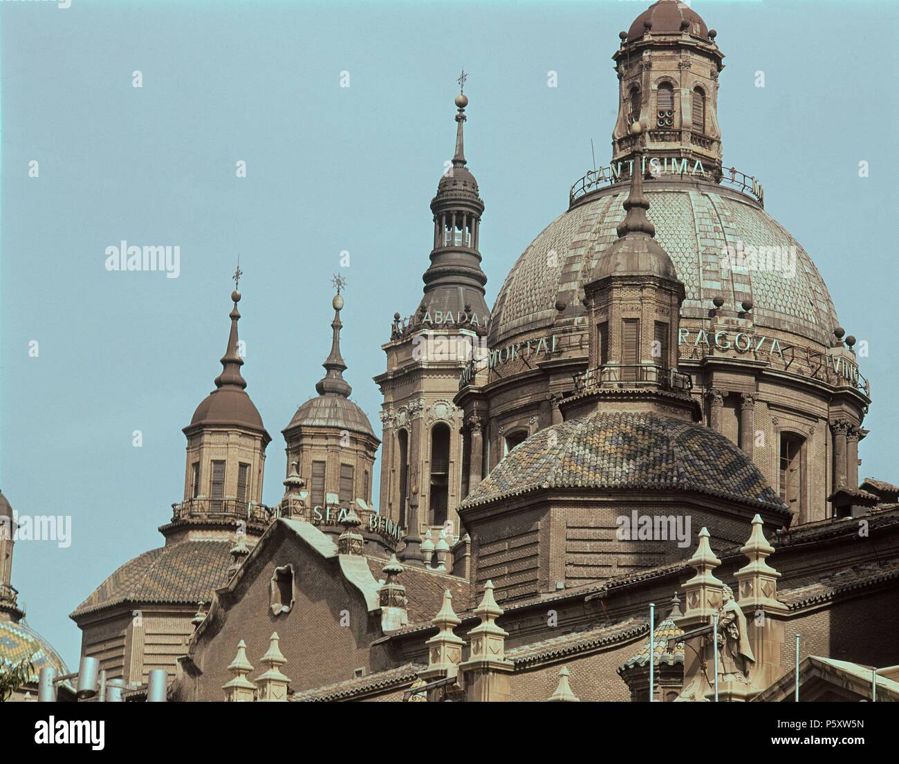 CUPULAS DE LA BASILICA DEL PILAR DE ZARAGOZA. Location: BASILICA DEL ...