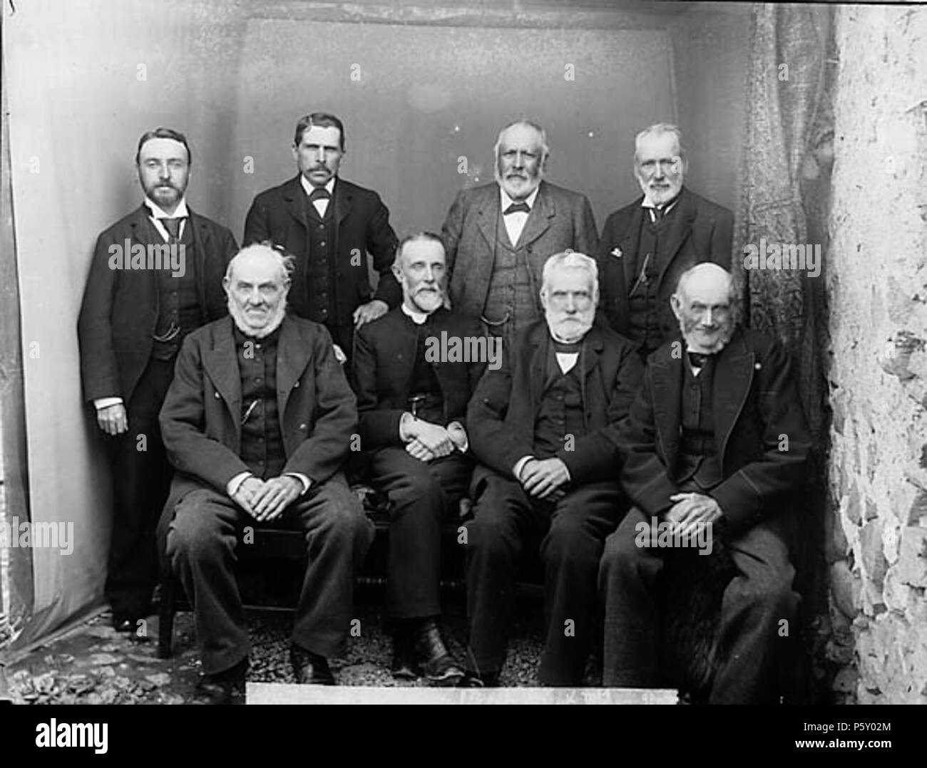 [Elders of the Calvinistic Methodist chapel, Nefyn (1896)] [graphic ...