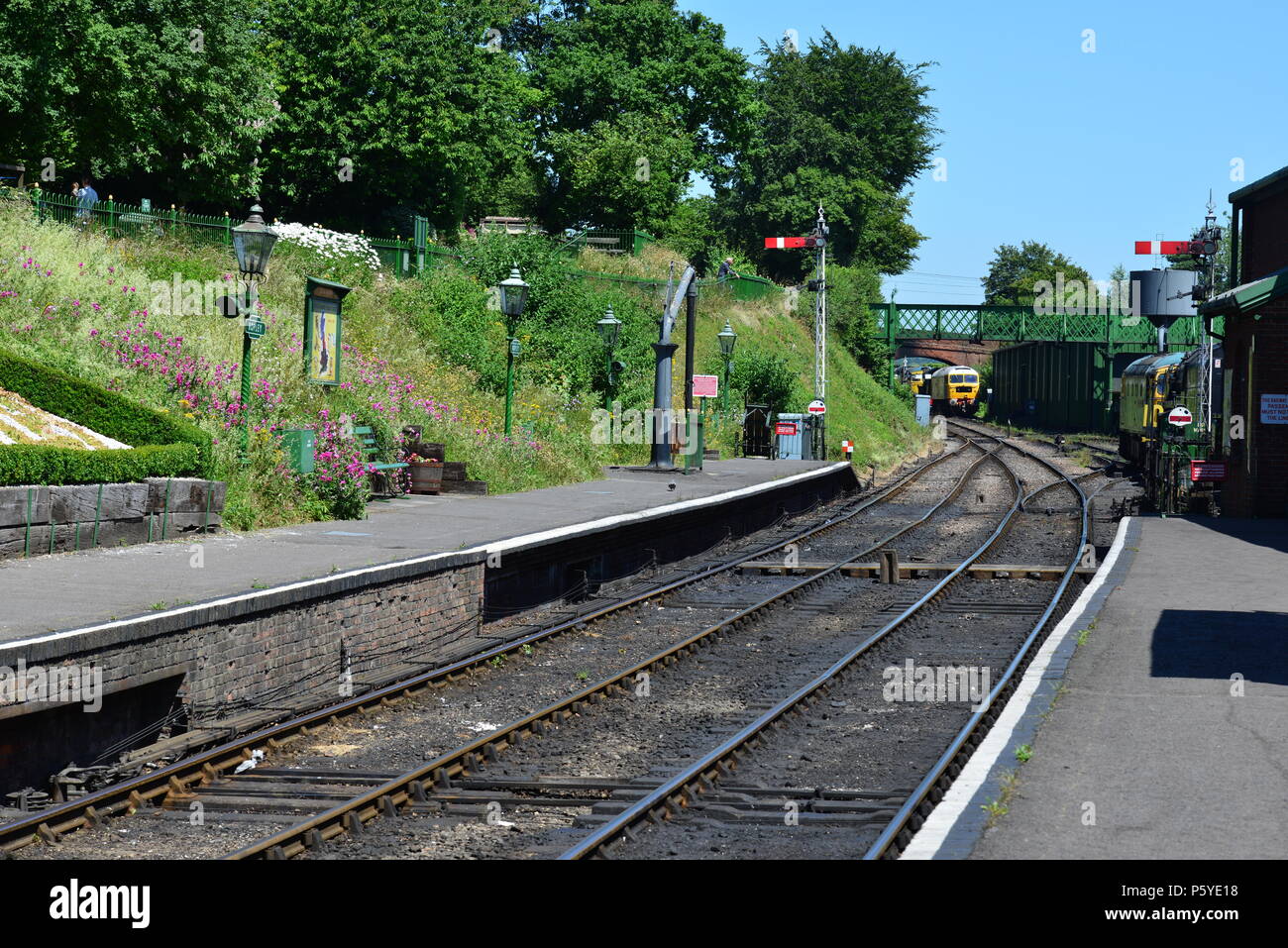 Empty oil lamps hi-res stock photography and images - Alamy