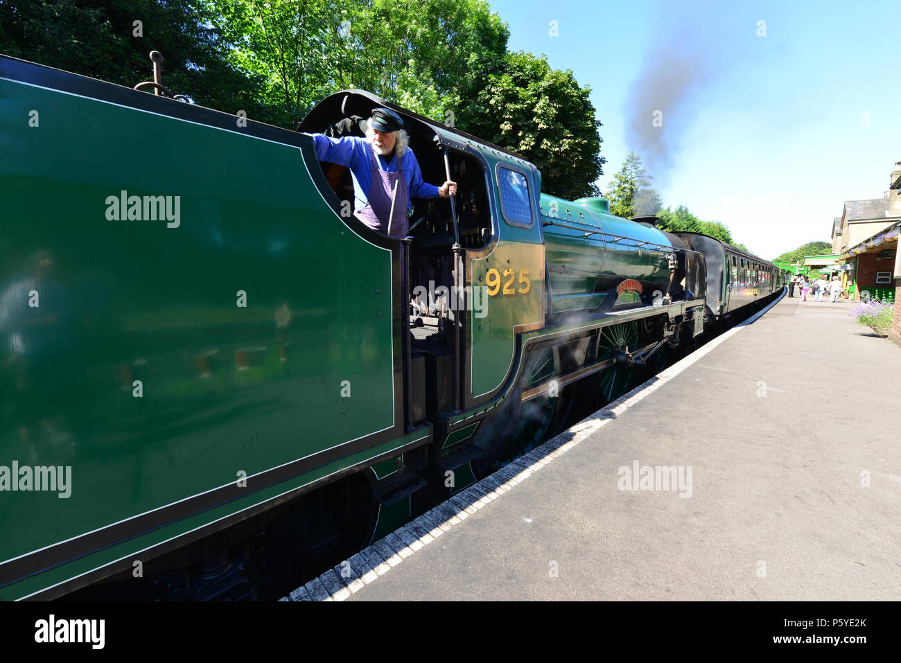 Cheltenham a Schools class steam engine Stock Photo - Alamy