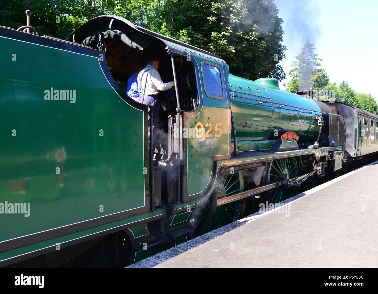 Cheltenham a Schools class steam engine Stock Photo - Alamy