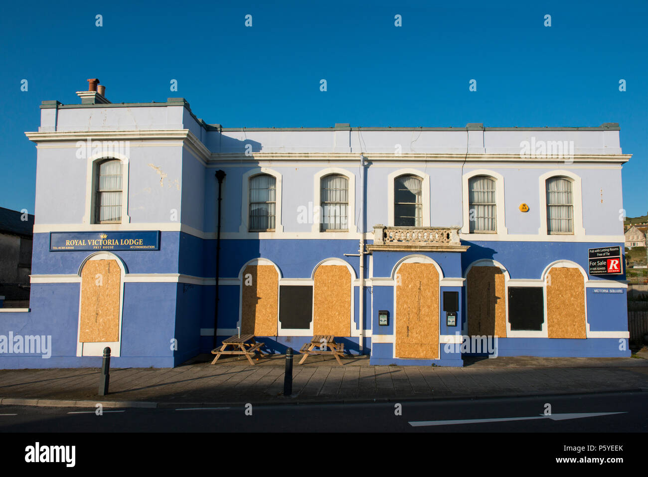 Castletown square hi-res stock photography and images - Alamy