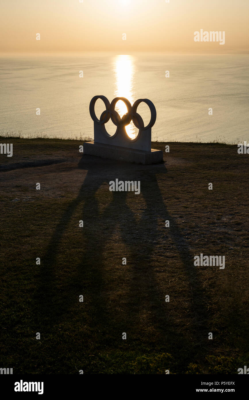Sunset and Silhouette of the famous Portland Stone Olympic Rings that ...
