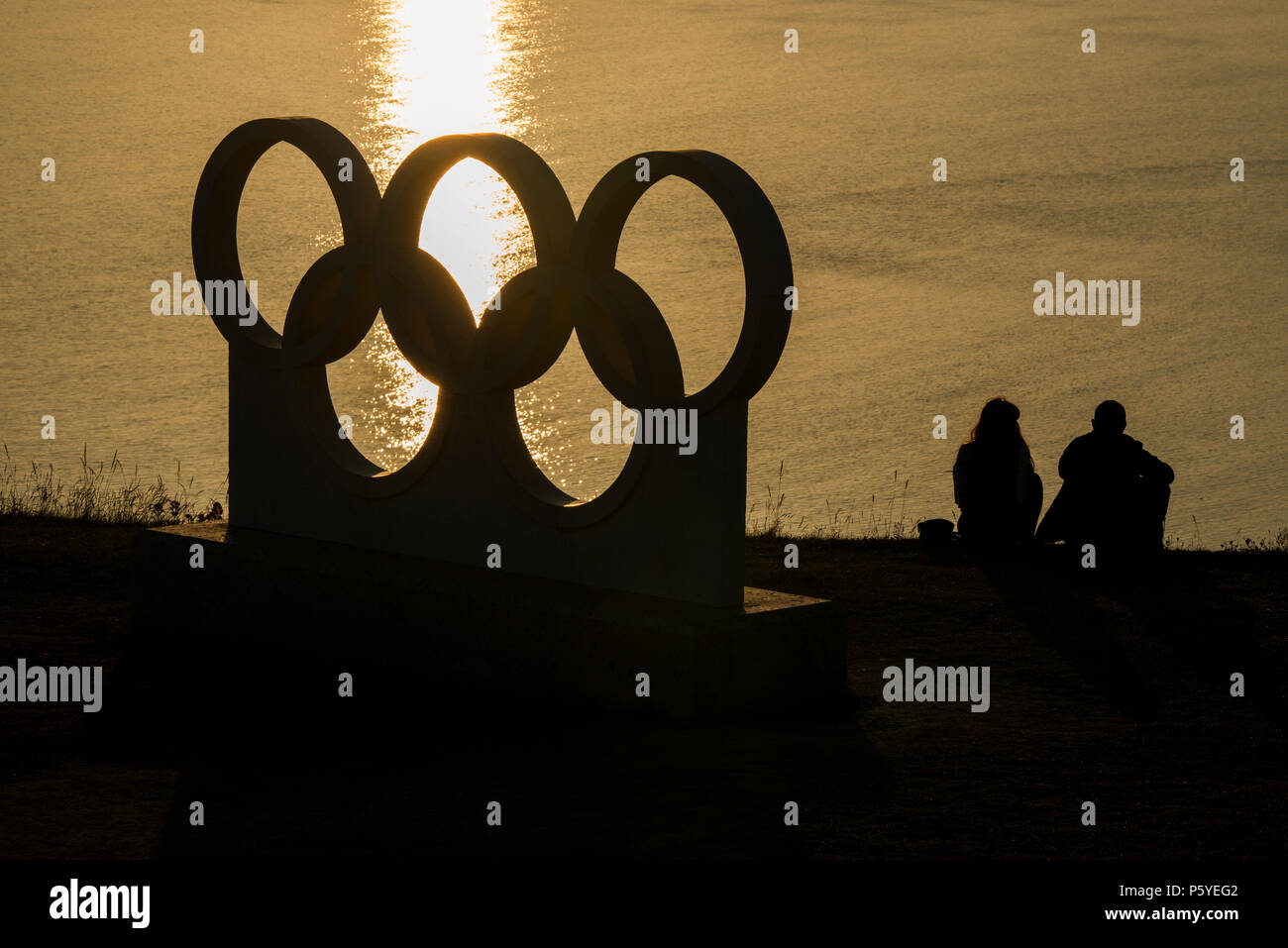 Sunset and Silhouette of the famous Portland Stone Olympic Rings that ...