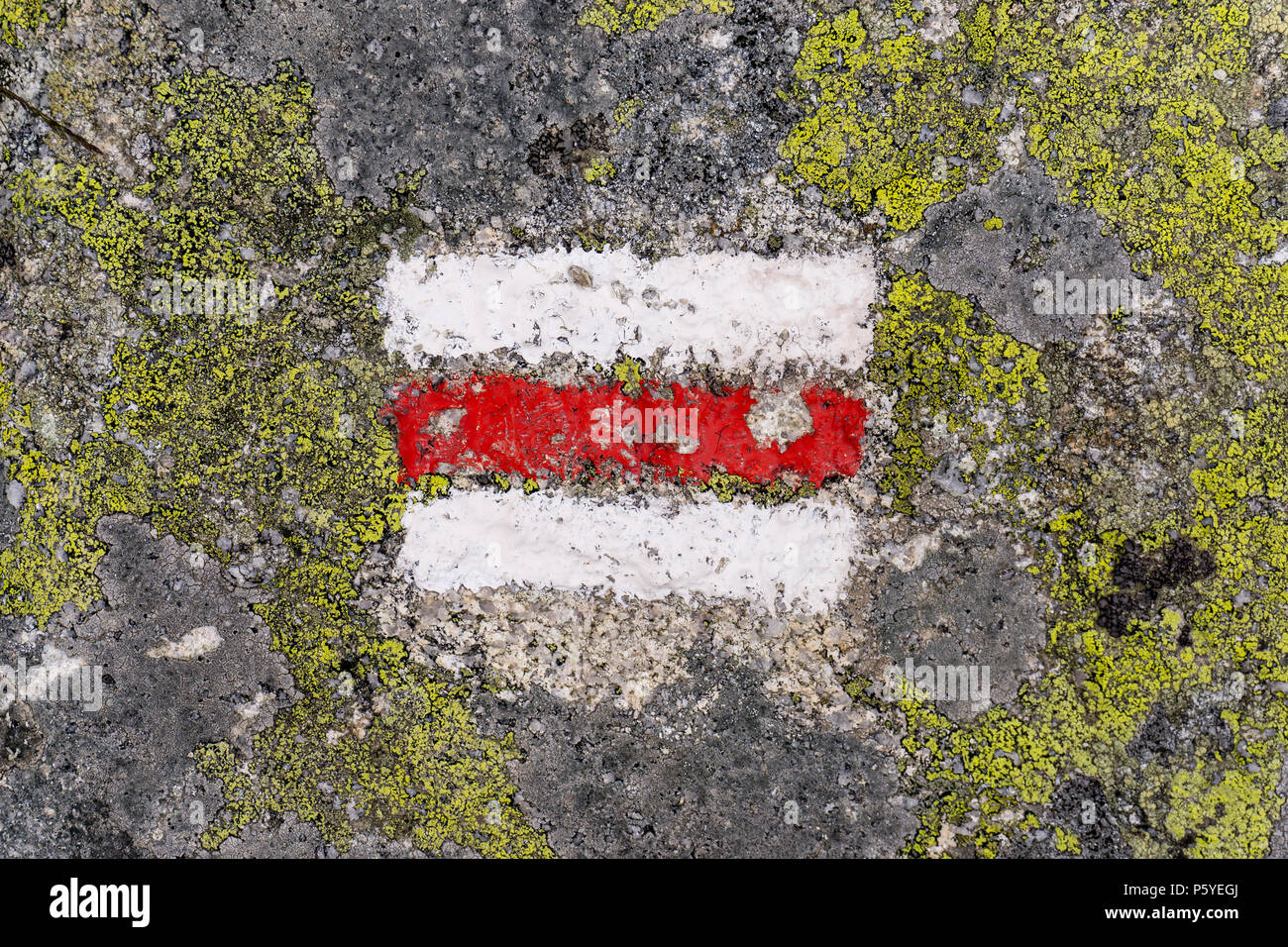 Painted hiking trail signs hi-res stock photography and images - Alamy