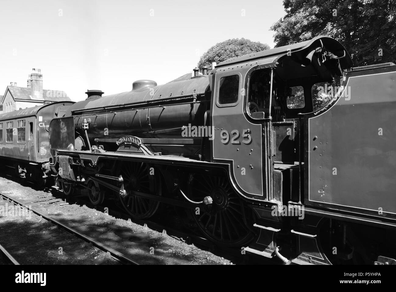 Cheltenham a Schools class steam engine Stock Photo - Alamy