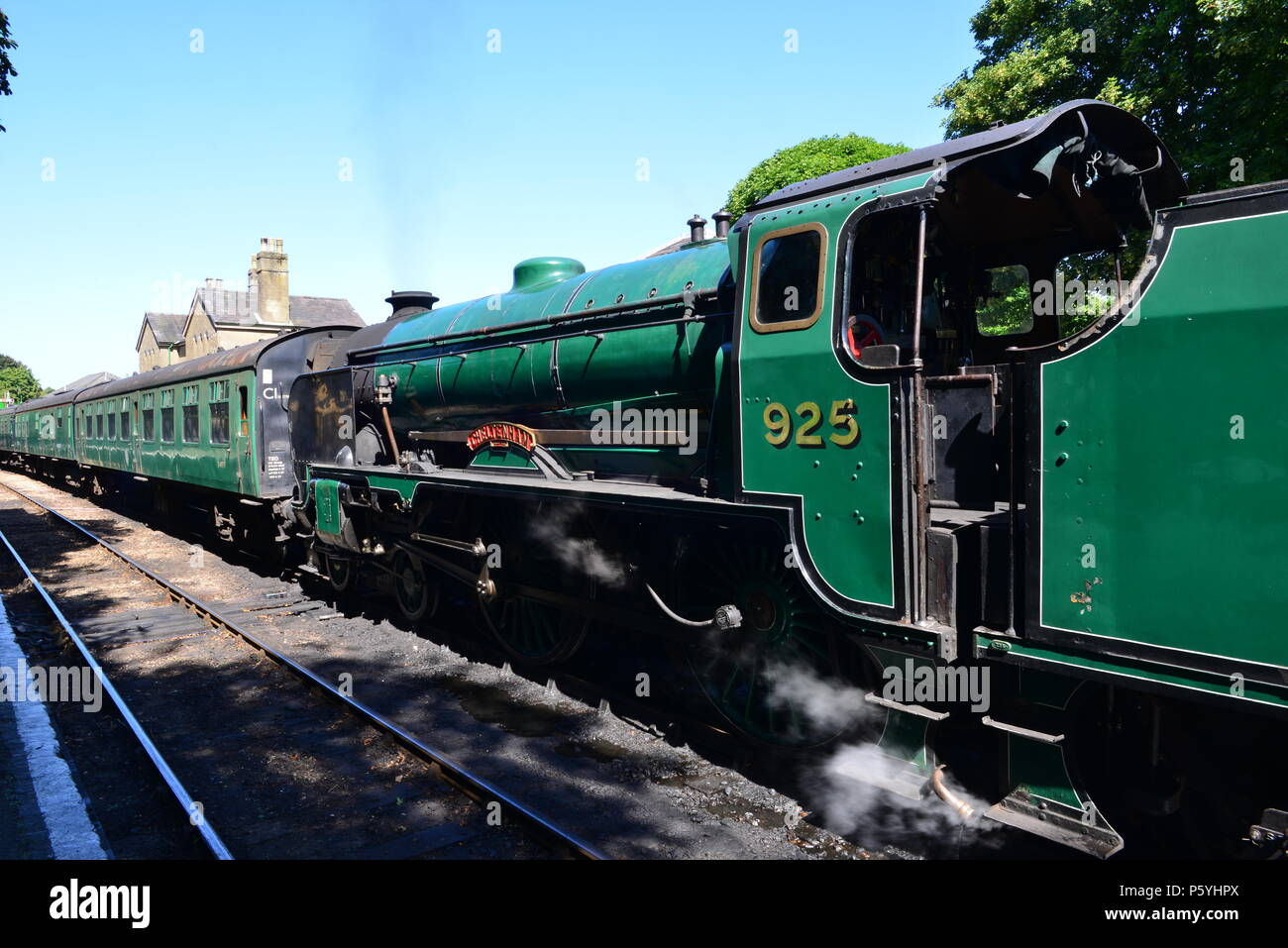 Cheltenham a Schools class steam engine Stock Photo - Alamy