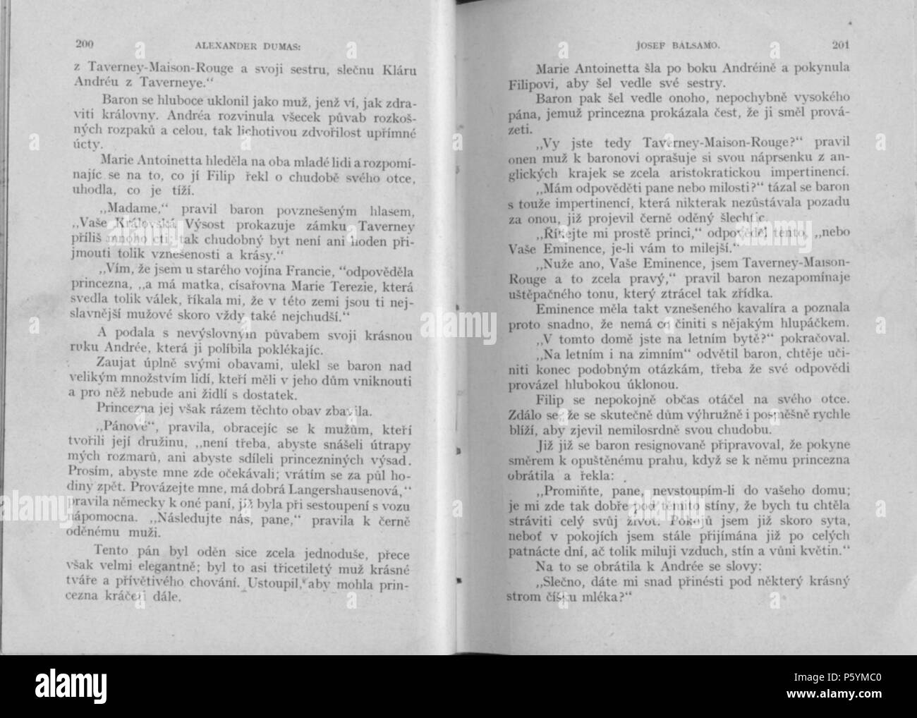 2005 fashion Black and White Stock Photos & Images - Alamy