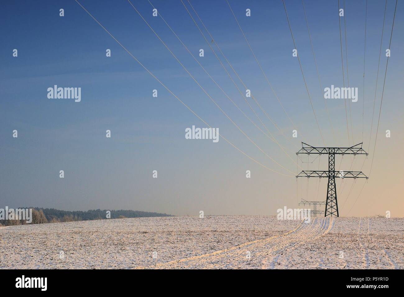 High voltage mains electricity hi-res stock photography and images - Alamy