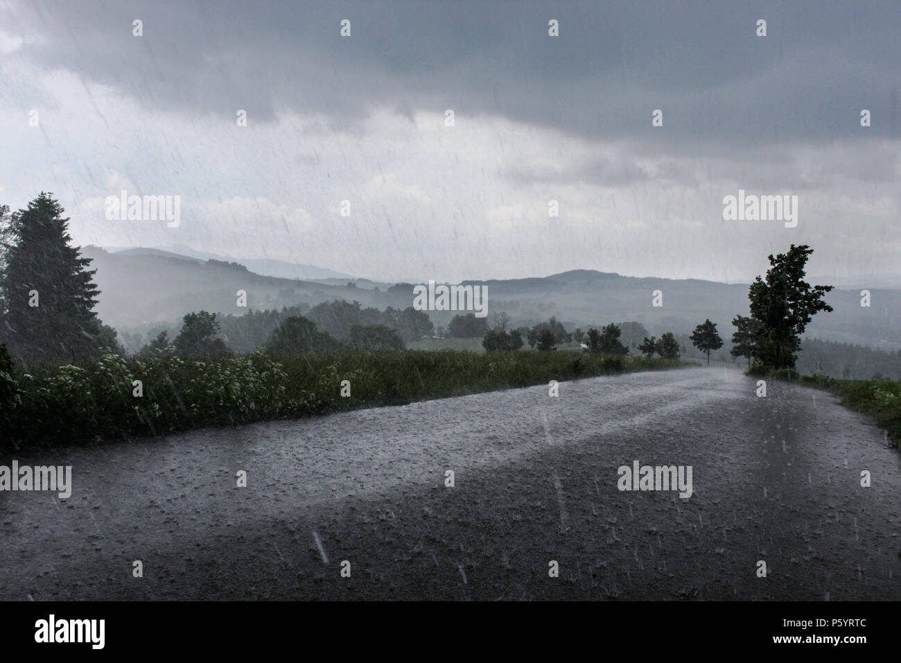 Sudden view hi-res stock photography and images - Alamy