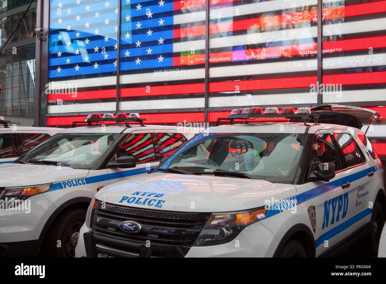 Neon stars hi-res stock photography and images - Alamy