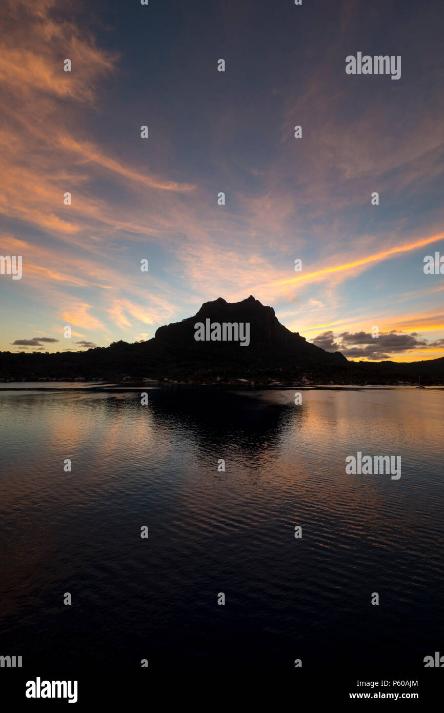 Sunrise, Bora, Bora, French Polynesia, South Pacific Stock Photo - Alamy