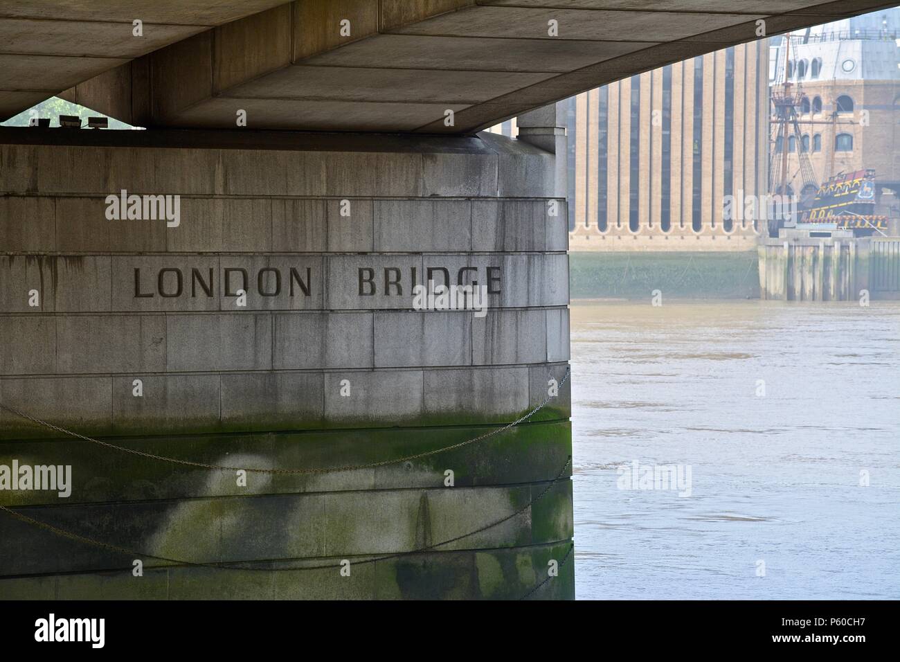 This famous and historic London Bridge spanning the River Thames ...