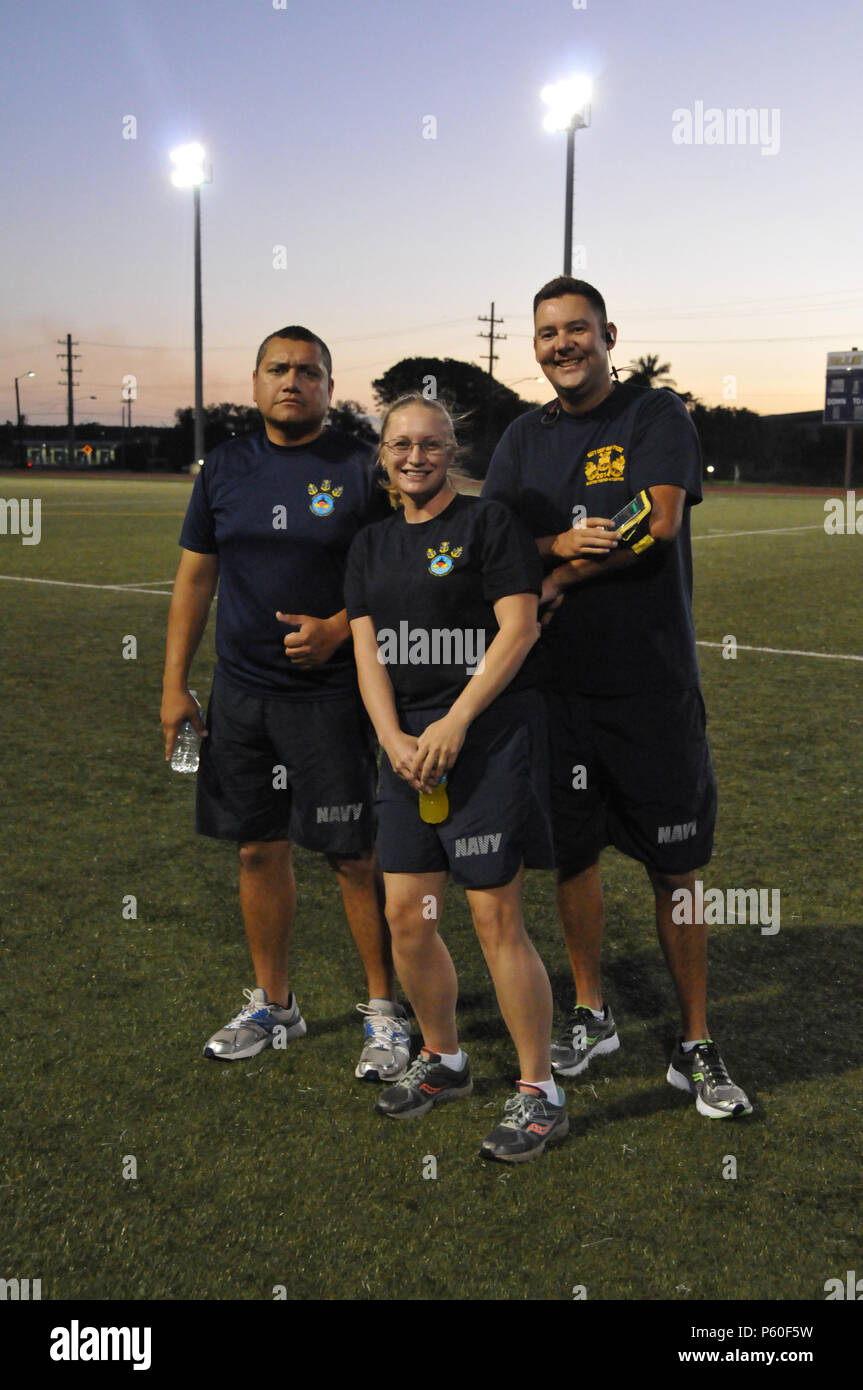 160401-N-WI626-002 SANTA RITA, Guam (April 01, 2016) Left to right ...