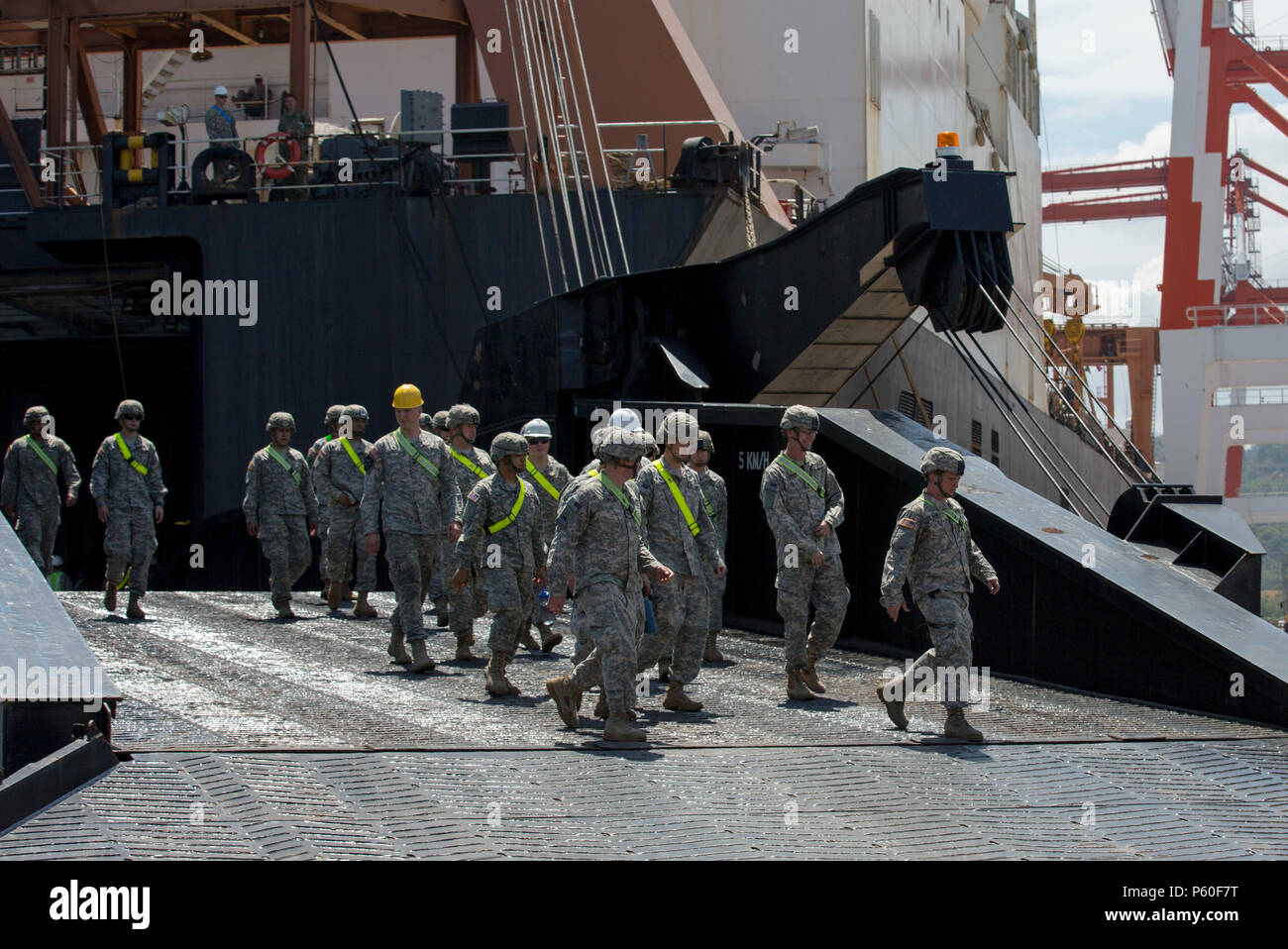 U.S. Soldiers with the Military Surface Deployment and Distribution ...