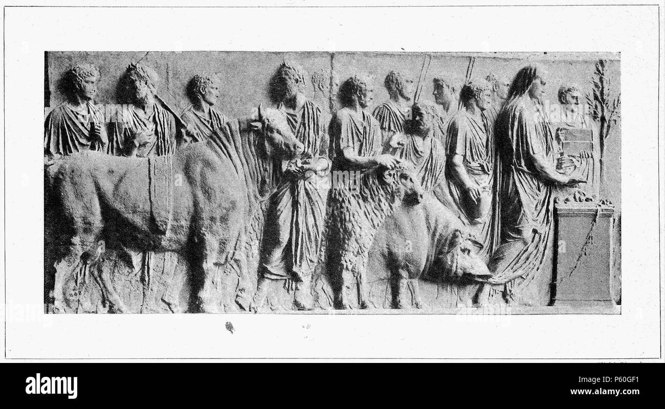 Procession religieuse hi-res stock photography and images - Alamy