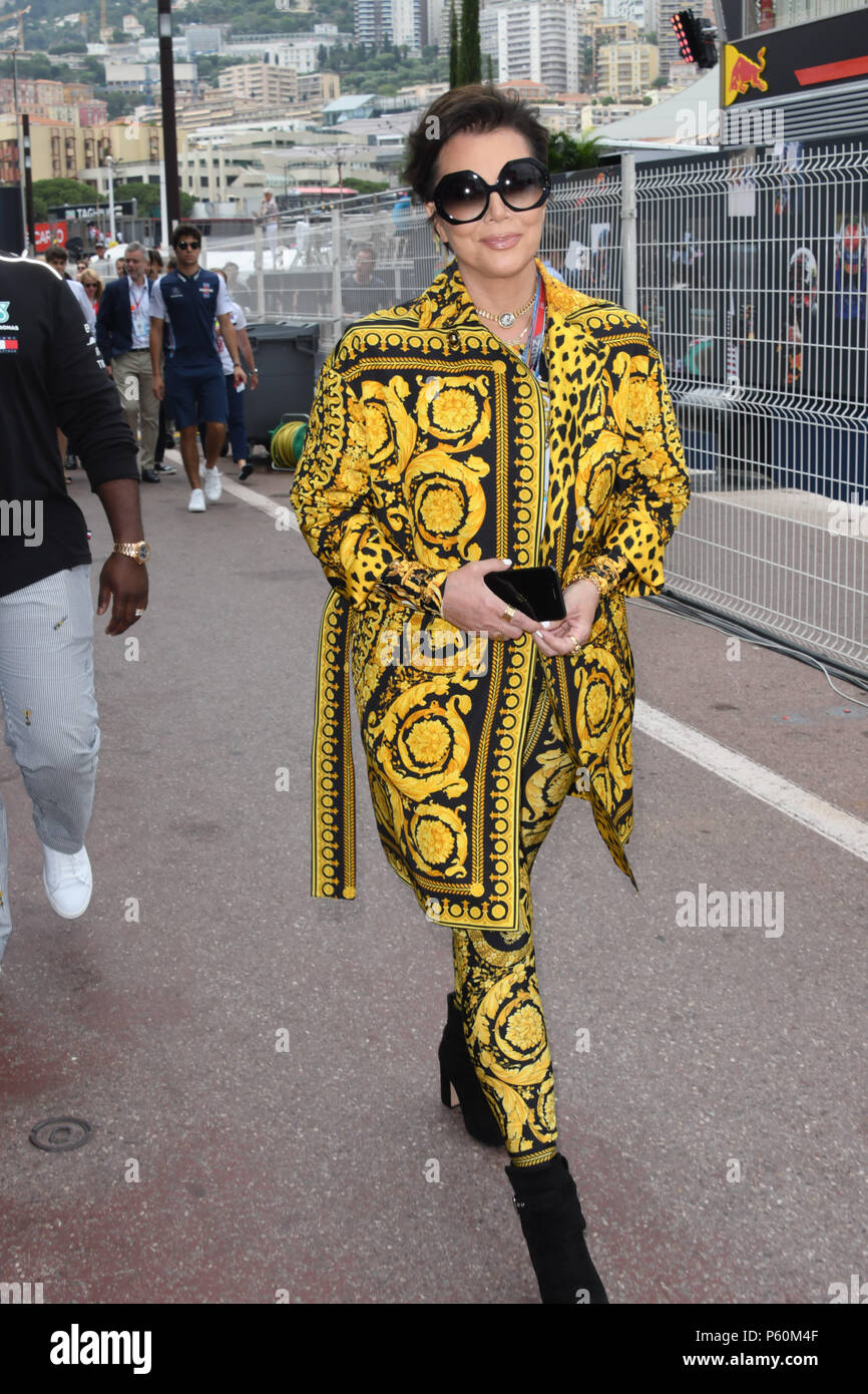 Featuring kris jenner hi-res stock photography and images - Alamy