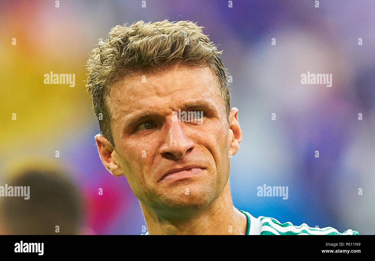 E 13 27 0 hi-res stock photography and images - Alamy