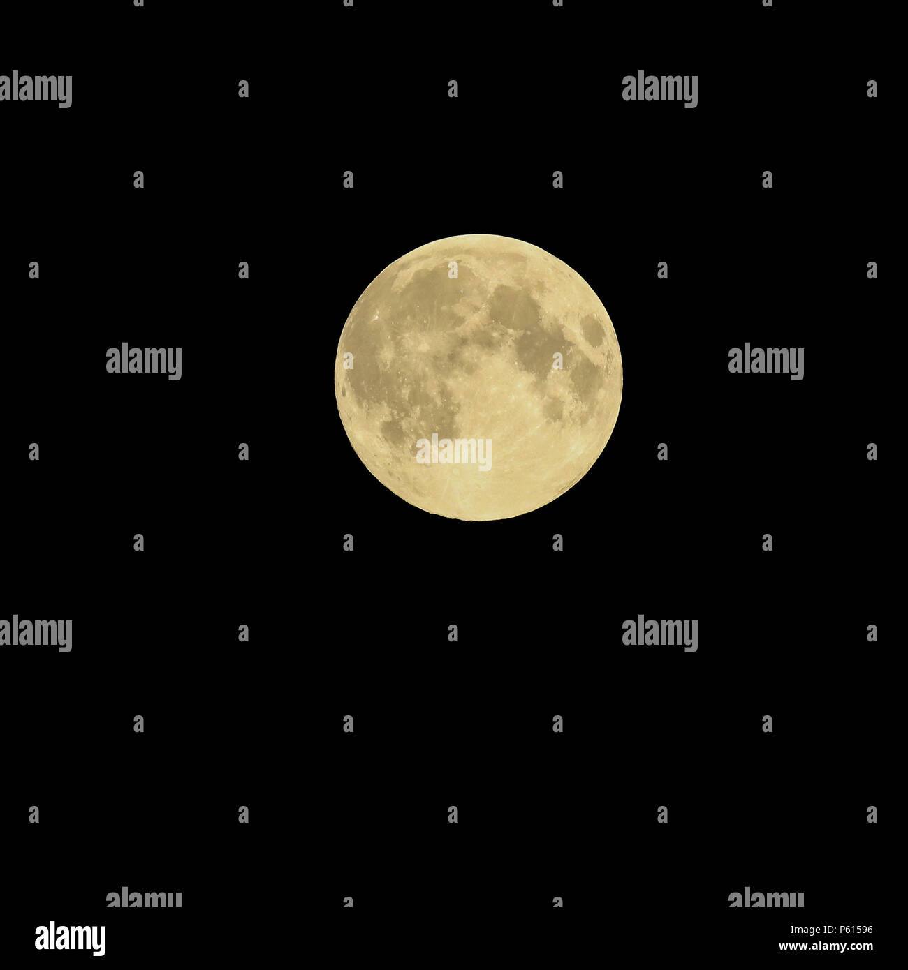 June full moon hi-res stock photography and images - Alamy