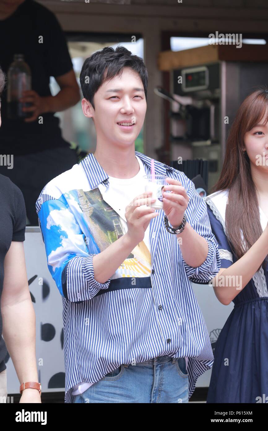 Yong Joon High Resolution Stock Photography and Images - Alamy