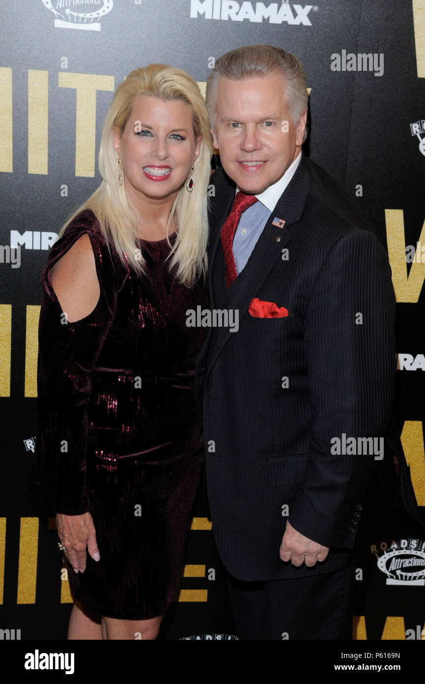 Rita cosby hi-res stock photography and images - Alamy