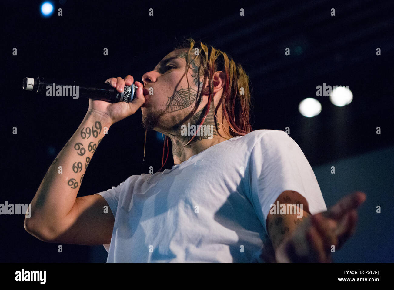 Tekashi 6ix9ine hi-res stock photography and images - Alamy