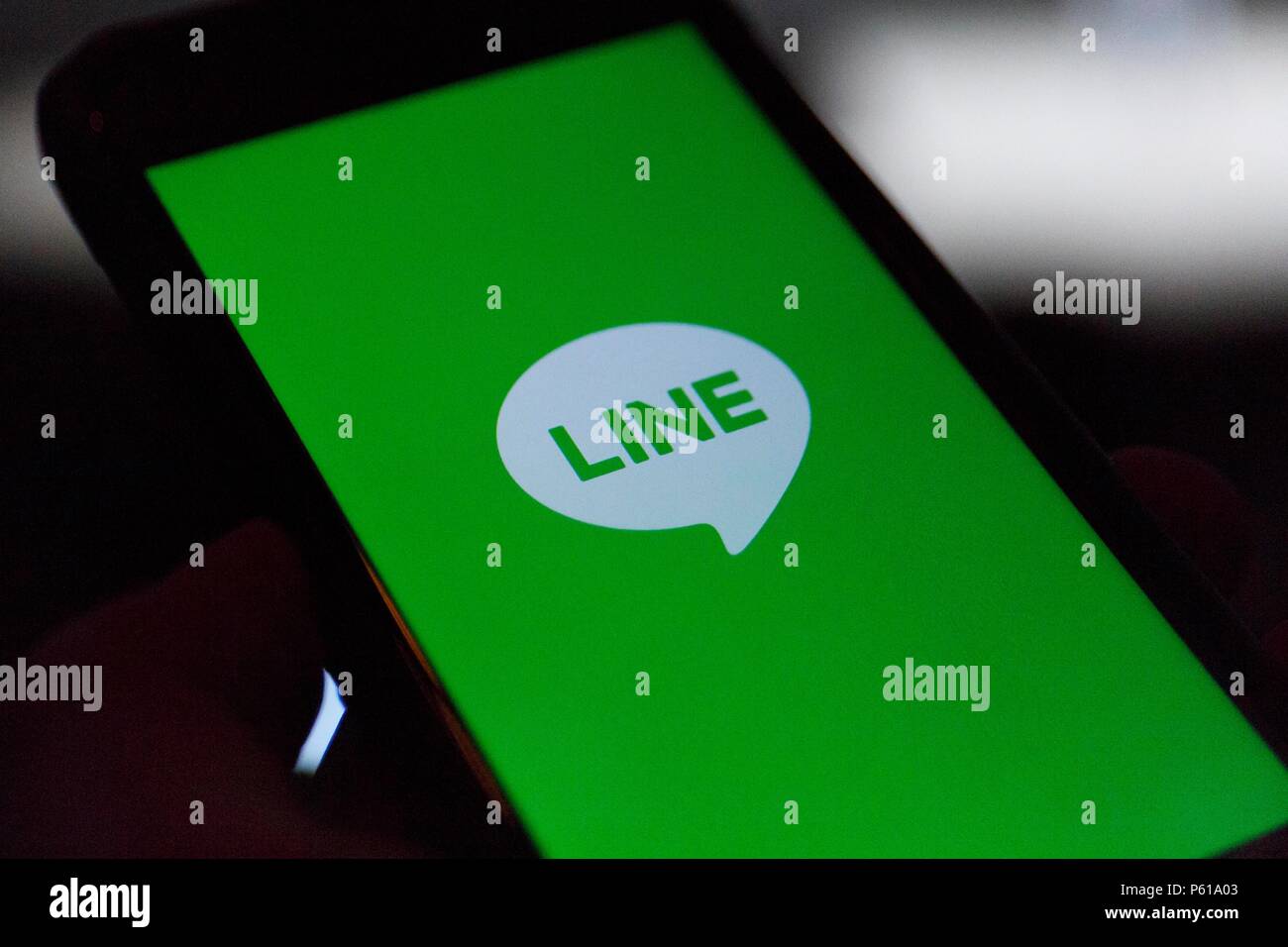 Line app logo hi-res stock photography and images - Alamy