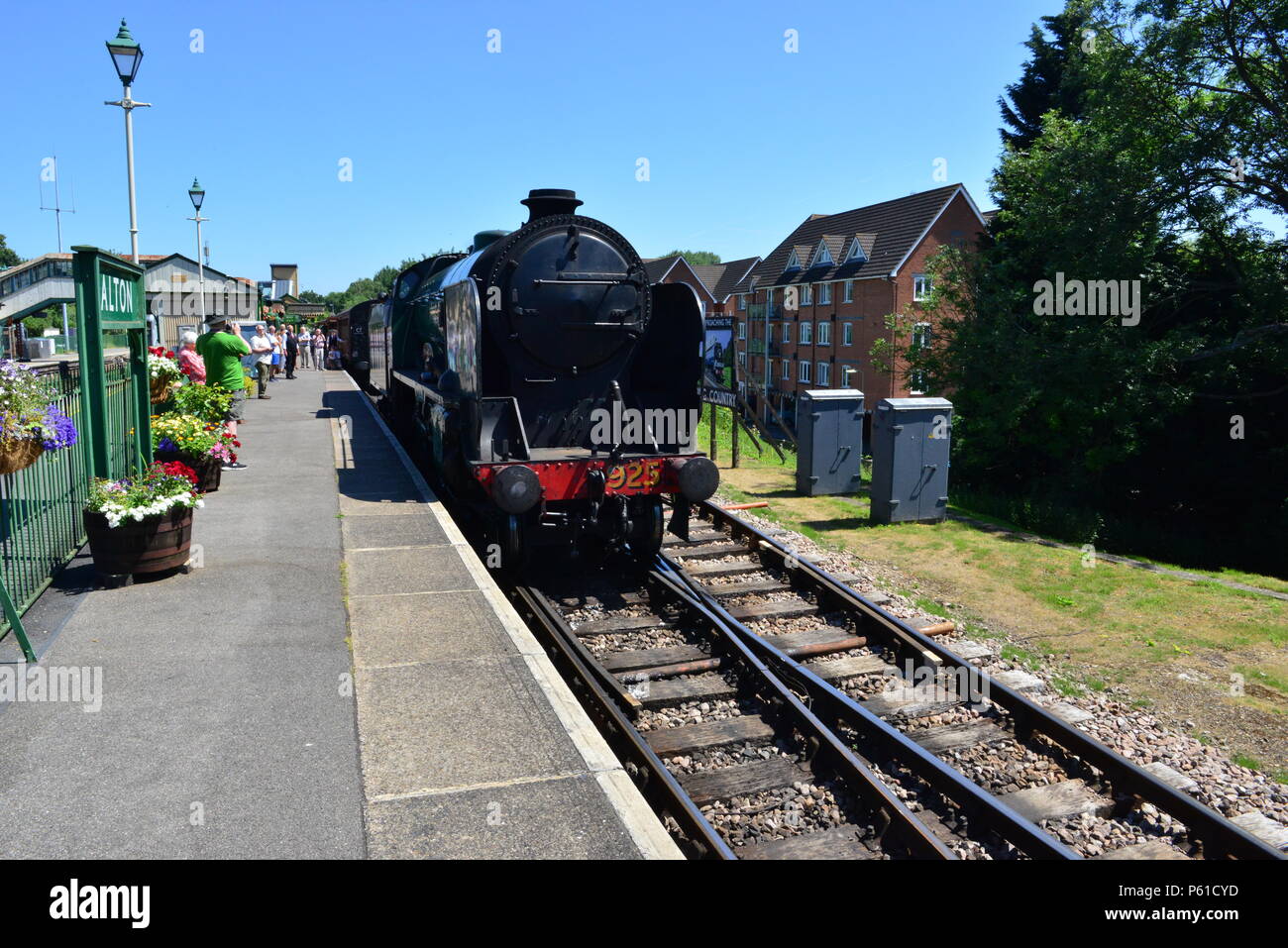 Cheltenham a Schools class steam engine Stock Photo - Alamy