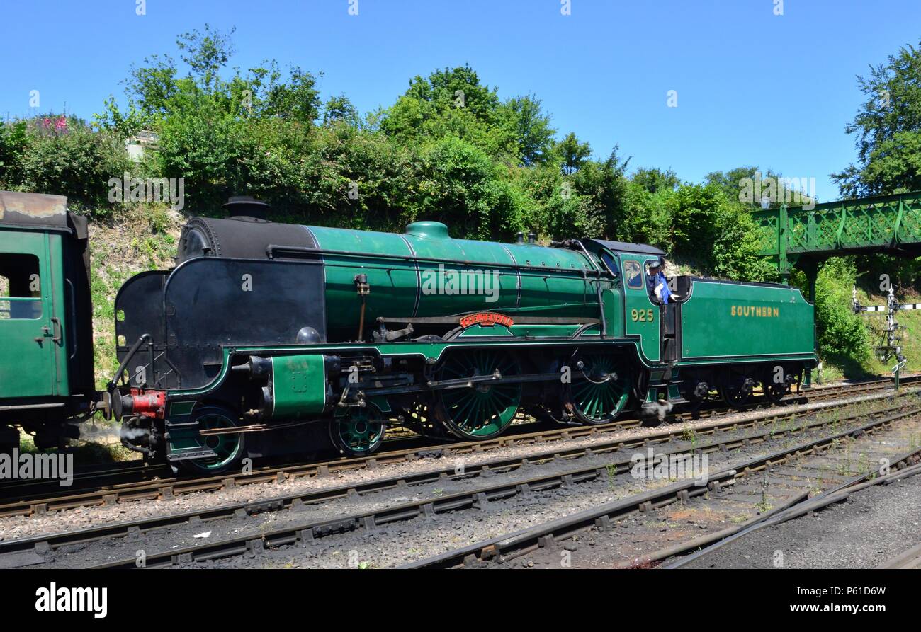 Cheltenham a Schools class steam engine Stock Photo - Alamy