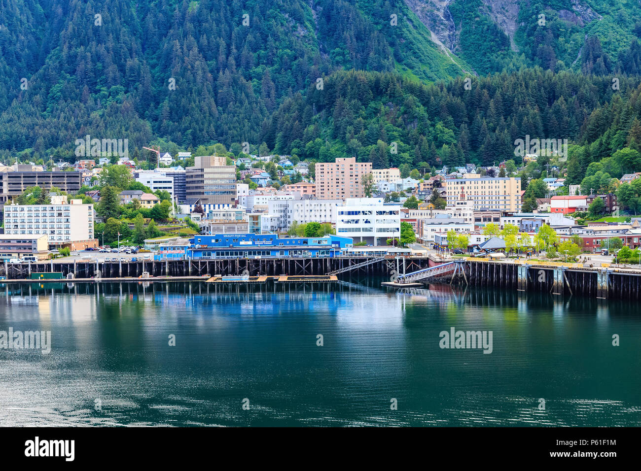 Views around Juneau Alaska, wilderness capital and cruise ship ...